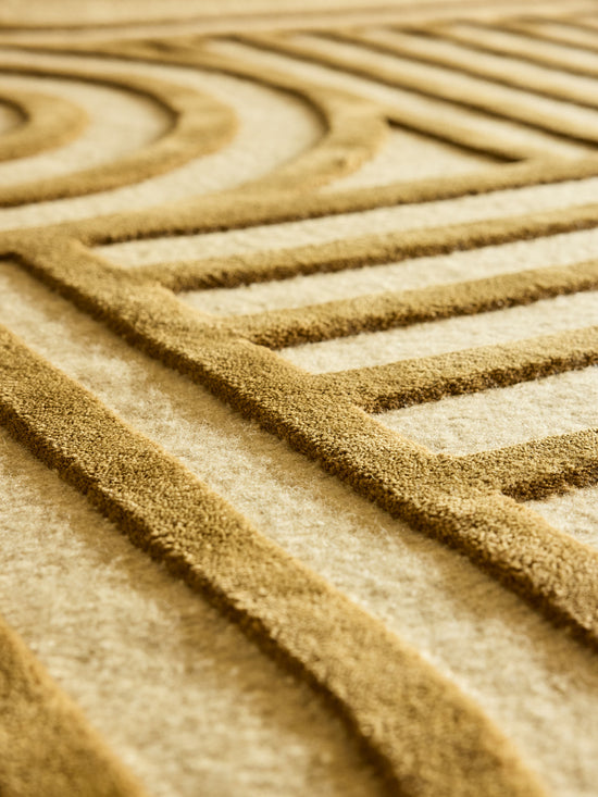 Nowee mustard rug – Serge Lesage